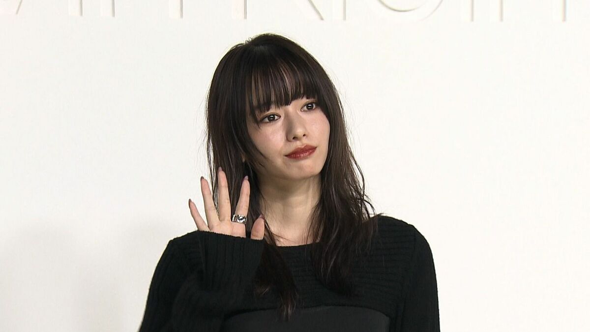 「ビジュ最強」山本舞香が金髪に大胆イメチェン！“海外ガール”ショット連発で「どタイプすぎて無理」とファン悶絶 めざましmedia