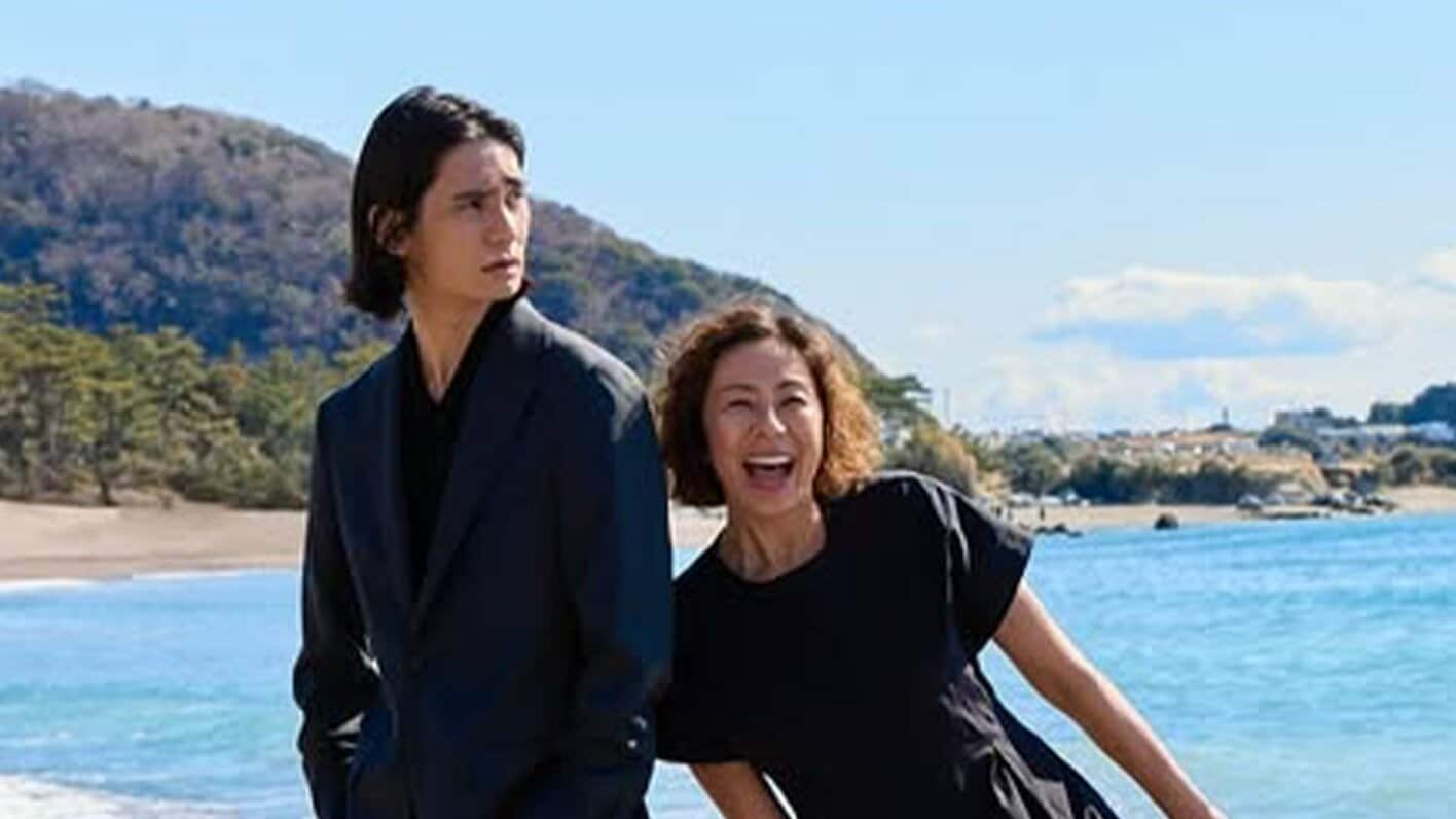 「素敵な家族の形」RIKACO 高身長イケメン息子との2ショット披露！「いつも幸せをありがとう」2人の息子への深い愛情綴る | めざましmedia | “好き”でつながる